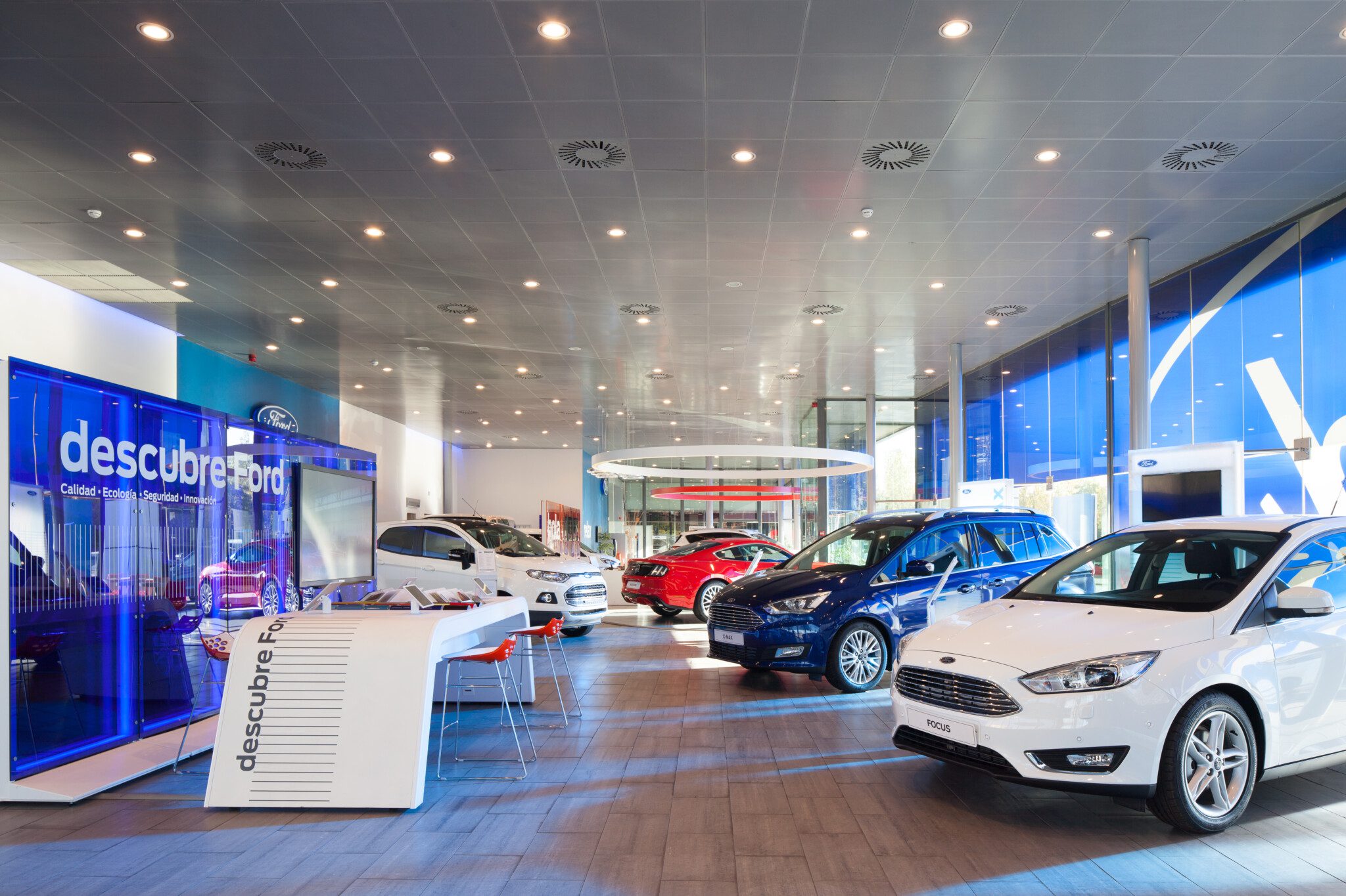 Ford comunica a su red que «apuesta por el concesionario» y descarta el ...